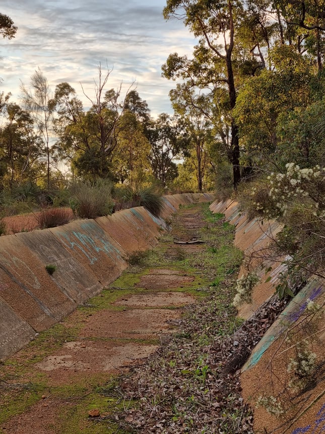 Contour Channel Walk, Banyowla Regional Park - Trails WA