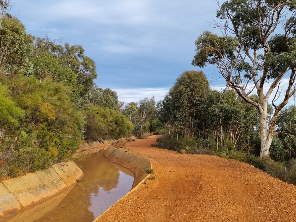 Contour Channel Walk, Banyowla Regional Park - Trails WA