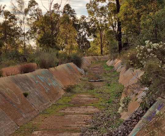 Contour Channel Walk, Banyowla Regional Park - Trails WA
